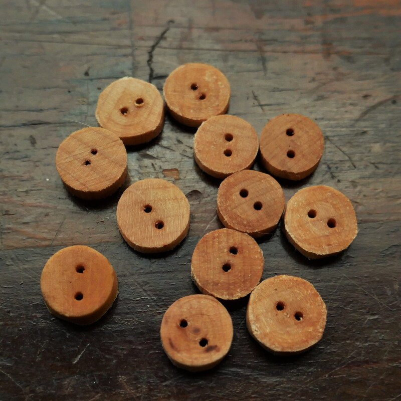 Colonial Buttons - Etsy