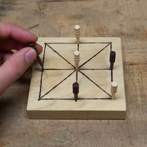 Three Men's Morris a 18th Century Board Game - Etsy
