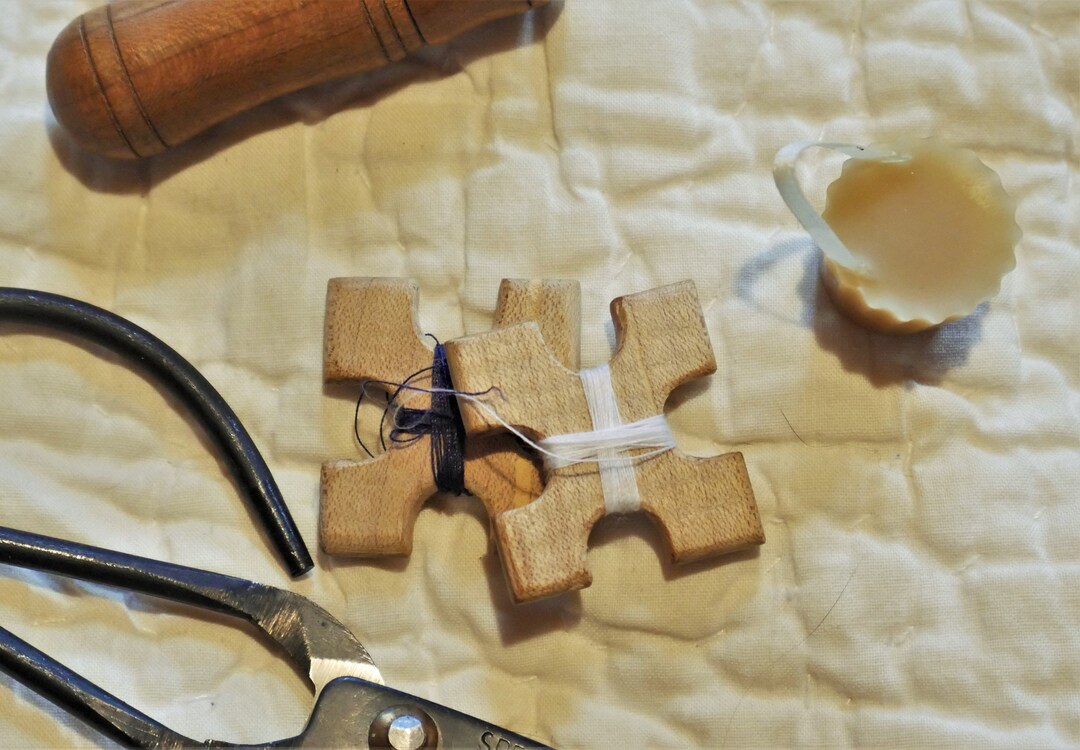 Set of 2 Handmade Wooden Thread Winders 18th Century Reproduction - Etsy