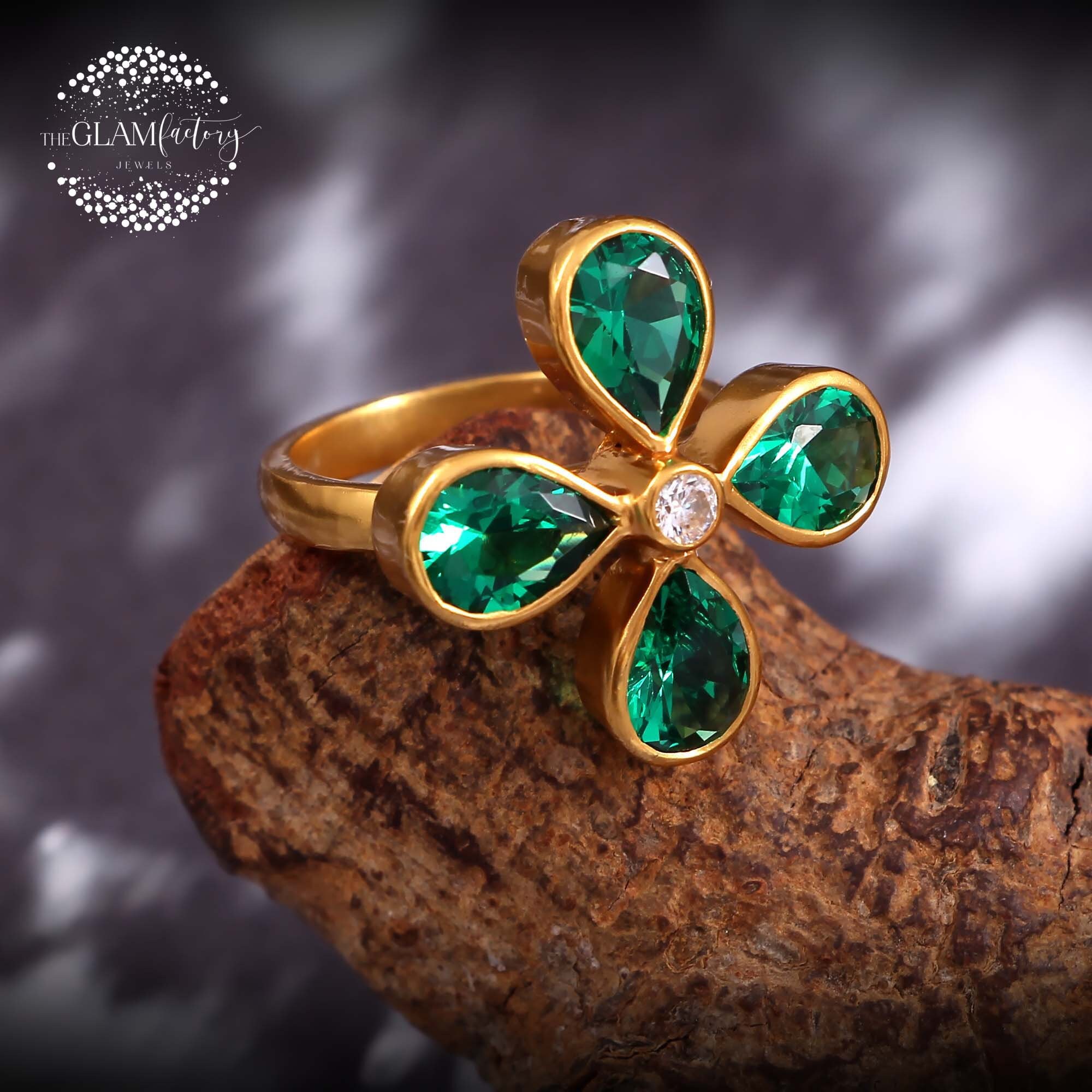 Anillo de flor esmeralda aspecto mate oro real lleno plata | Etsy