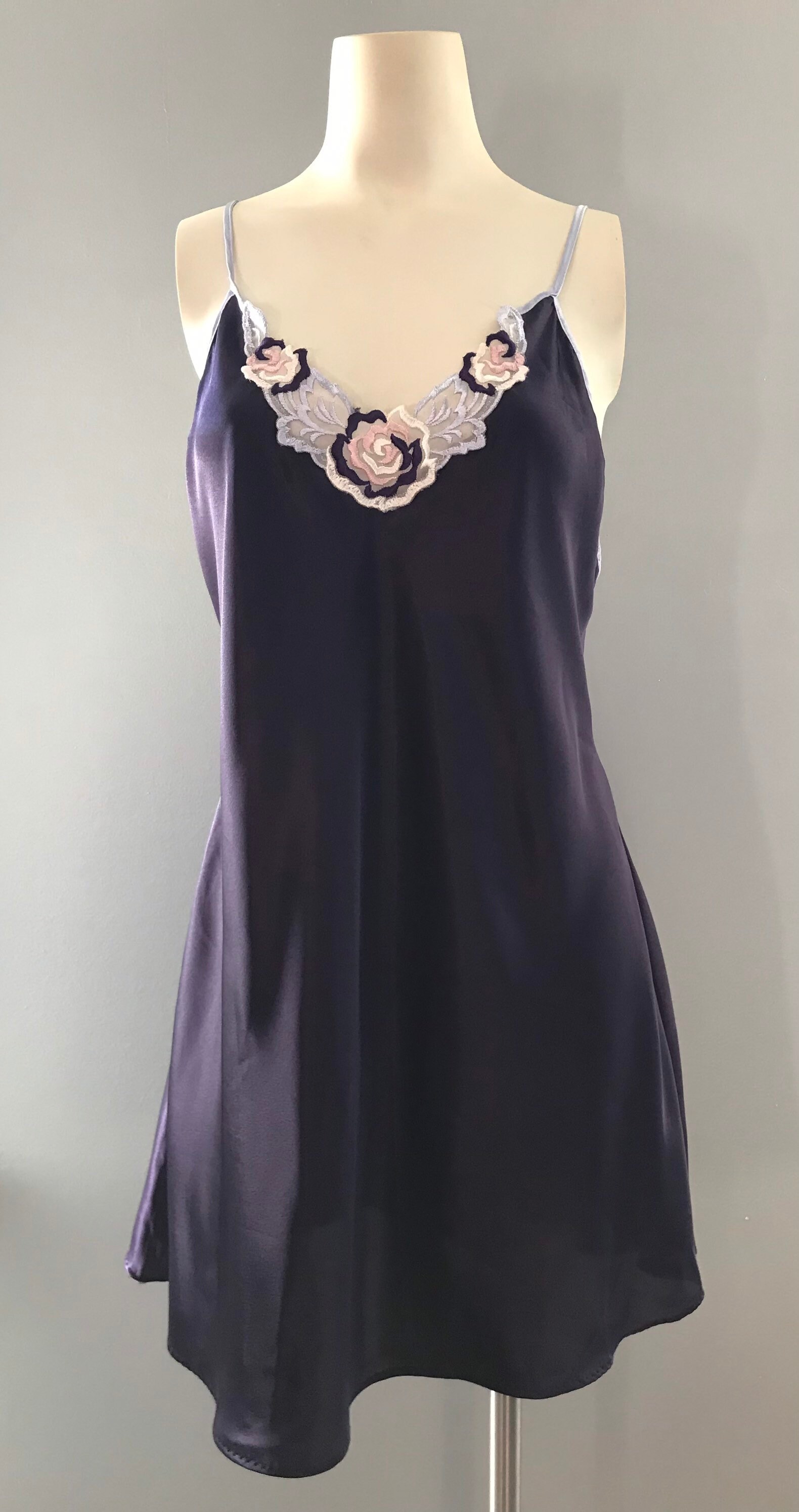 90s Val Mode Purple Satin Nightie With Floral Details | VNTG Royal ...