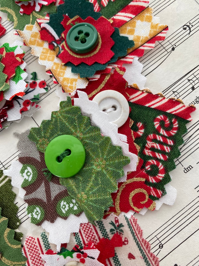 12 Mini Christmas Snippet Fabric Clusters, Mini Collage for Junk ...