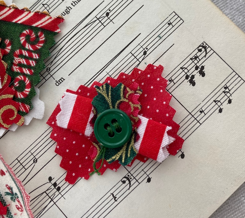 12 Mini Christmas Snippet Fabric Clusters, Mini Collage for Junk ...