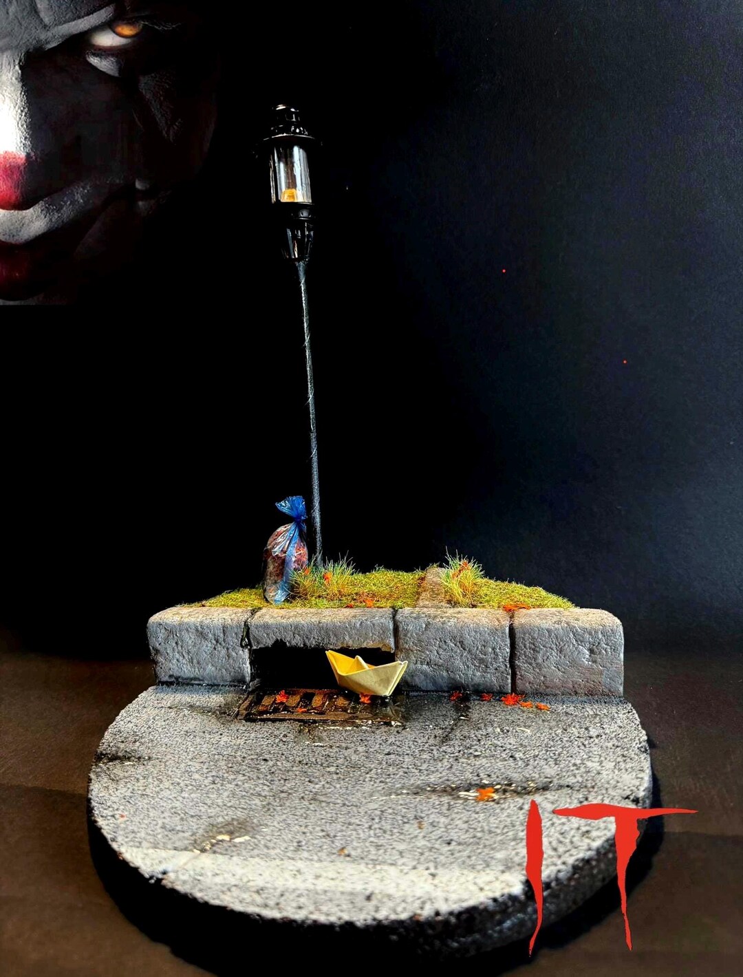 Horror Diorama IT Scene Georgie Clown Boat With Working Lights - Etsy