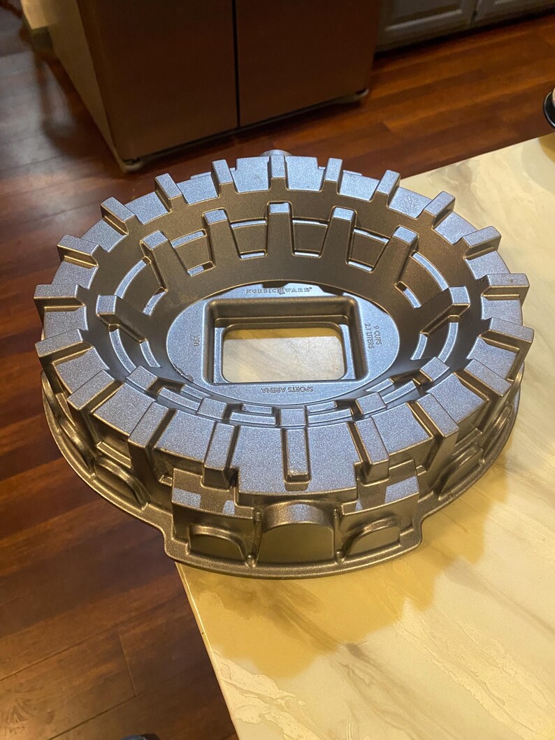 Nordic Ware Cast Aluminum Sports Arena Cake Pan-great Addition to Any ...