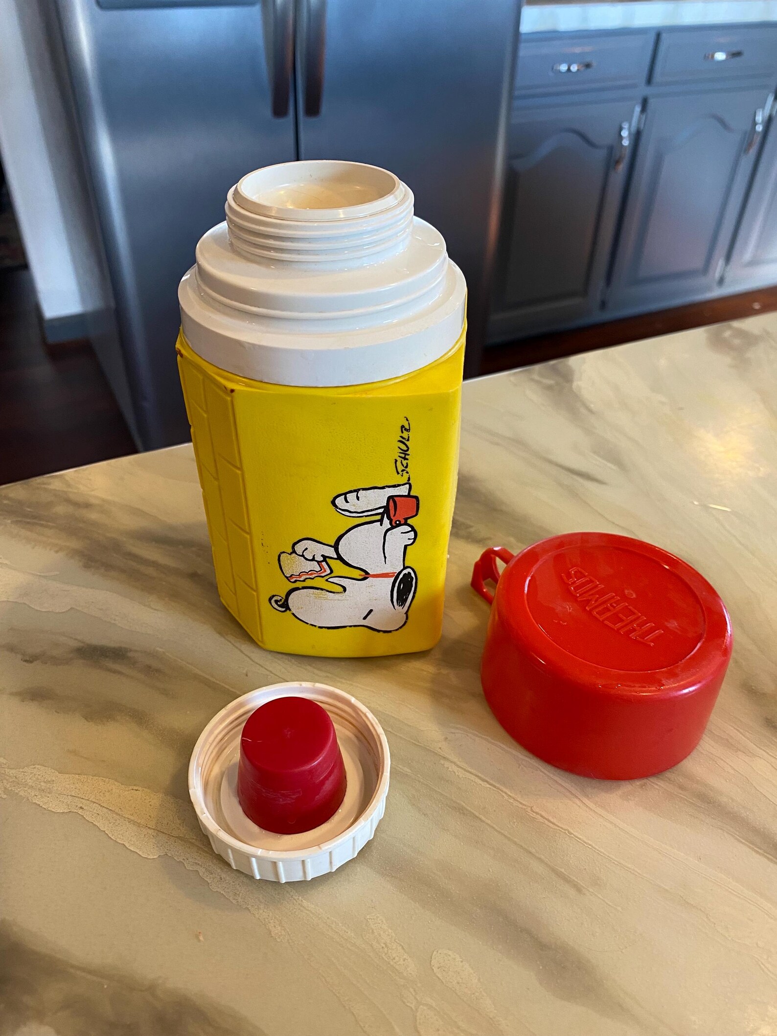 Vintage Peanuts Snoopy Eating A Sandwich Yellow Thermos With Stopper ...