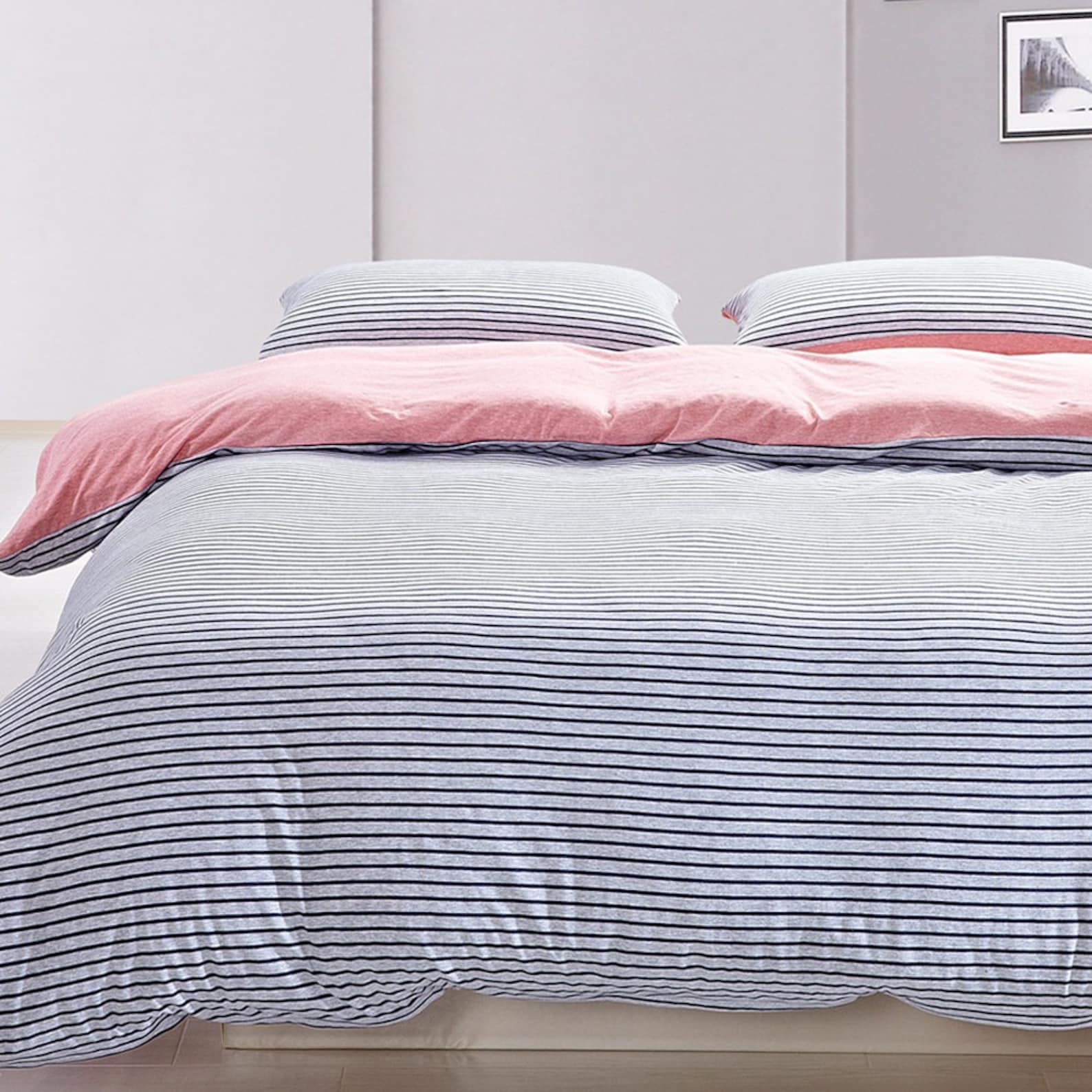 10 College Bedding For Every Style Dorm - Society19