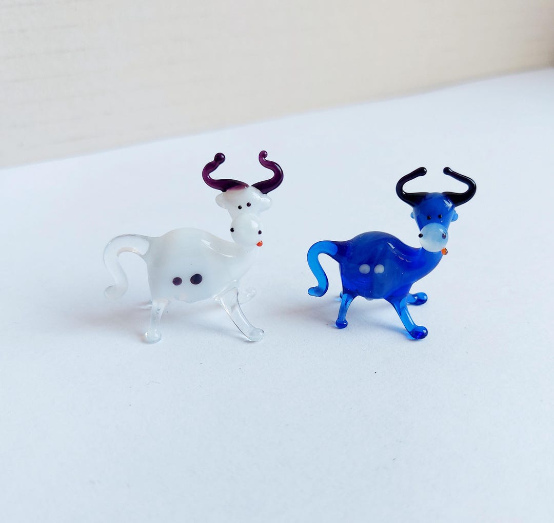 Tiny Glass Cow: Handmade Murano Lampwork Figurine - Etsy