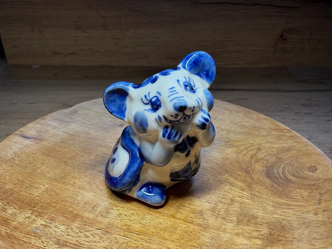 Hand-painted Porcelain Mouse Figurine: Gzhel Style Collectible - Etsy