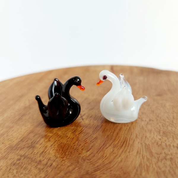 Glass Swan - Etsy