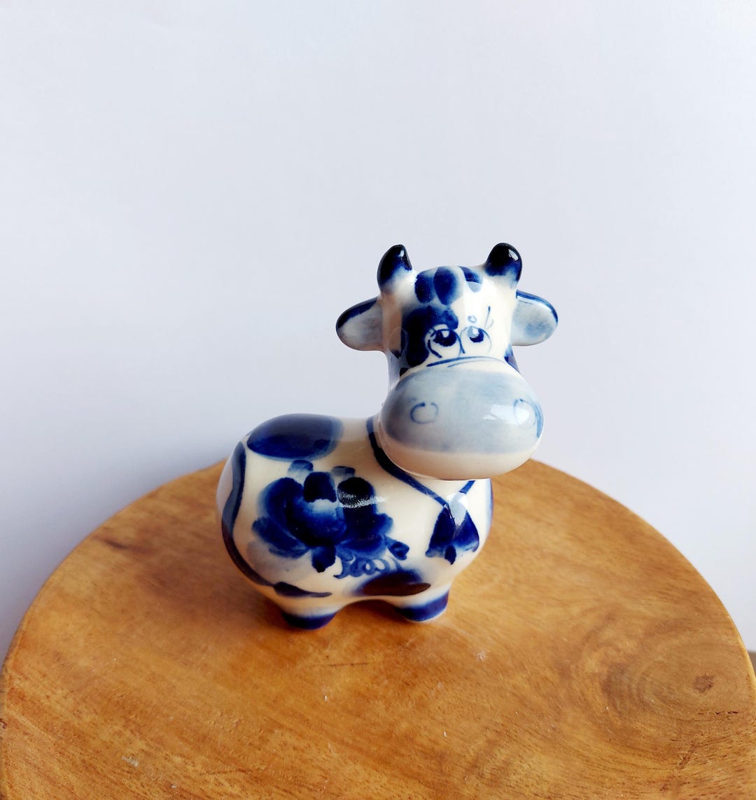 Cow Porcelain Figurine, Cute Cow Porcelain Figurine, Colorful Gzhel ...