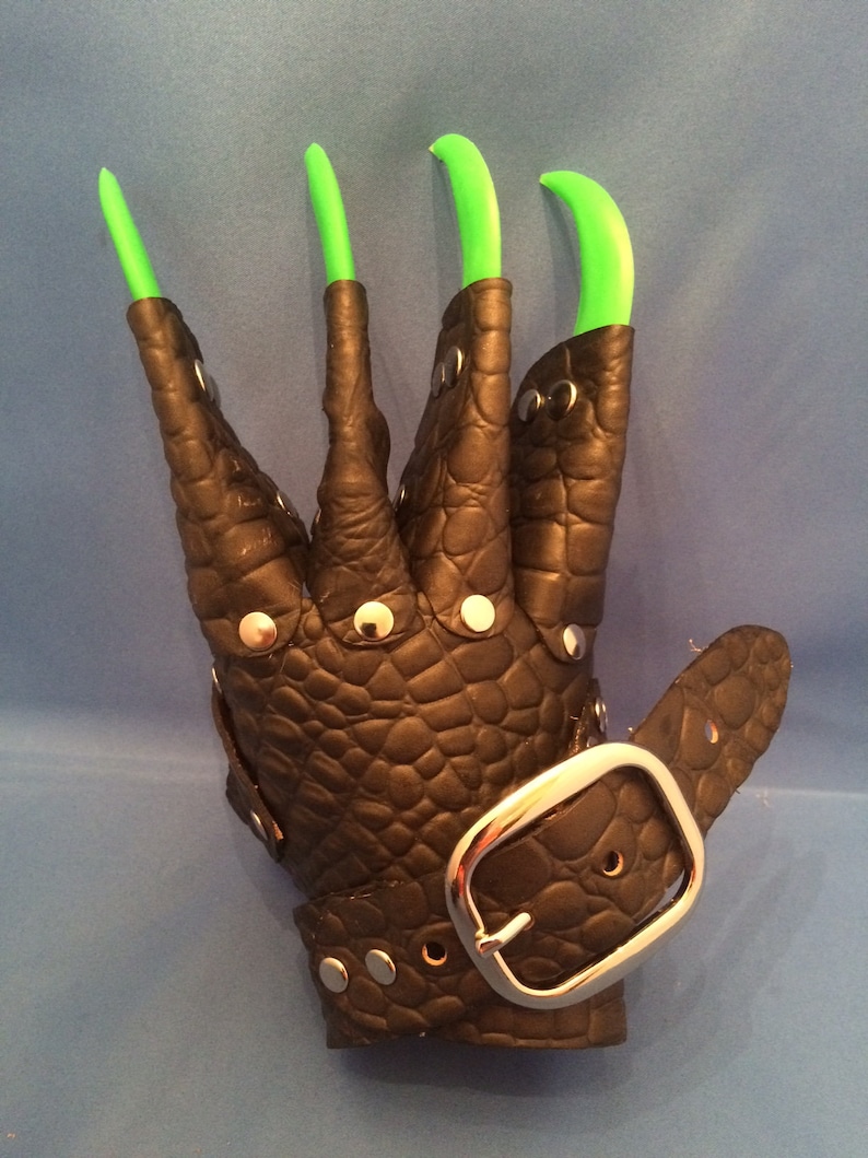 Green Dragon Claw Gauntlets / Gloves W/ Neon Green Claws - Etsy