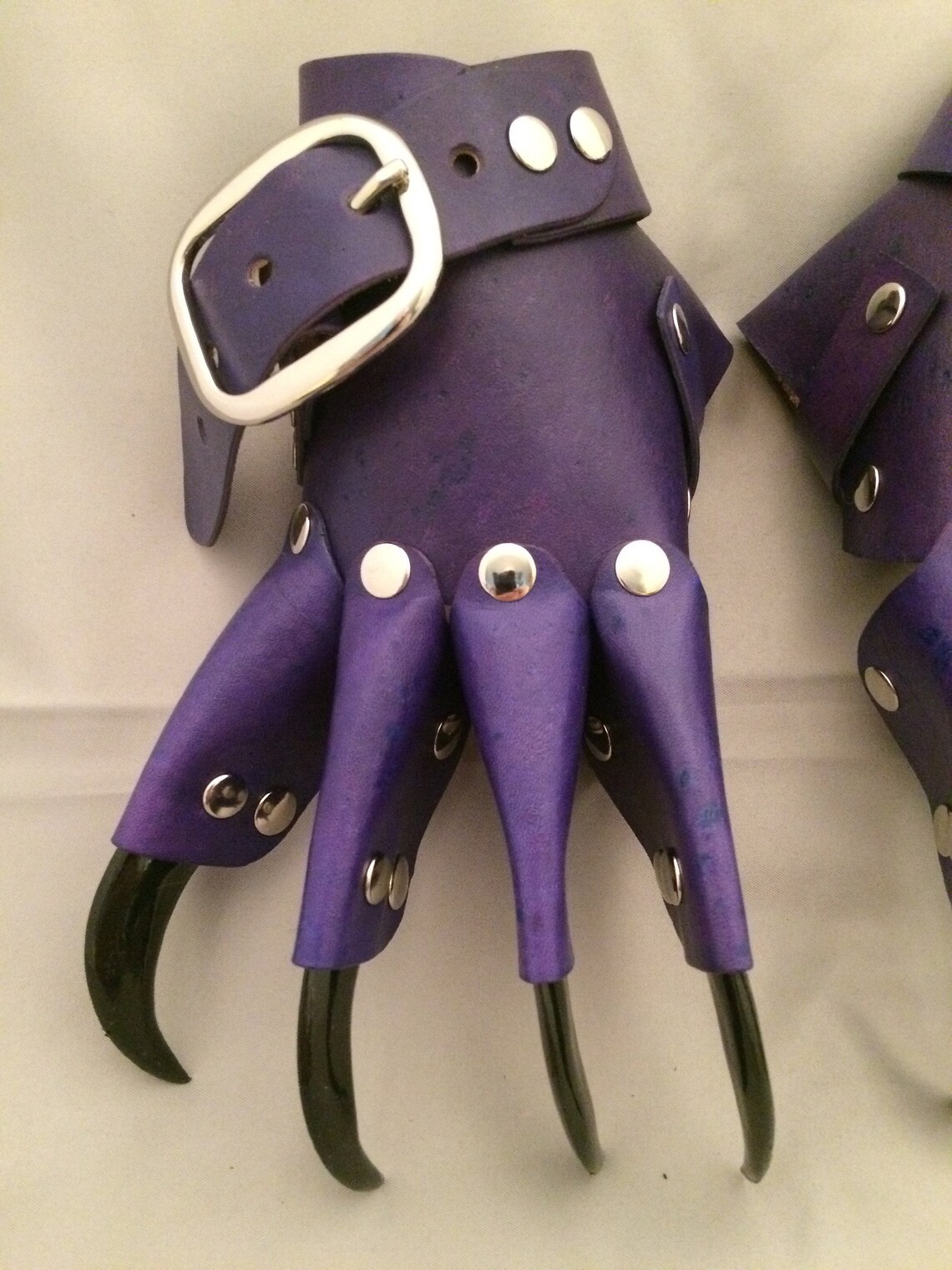 Purple Scale Leather Dragon Claws Gauntlets With Black Claws | Etsy