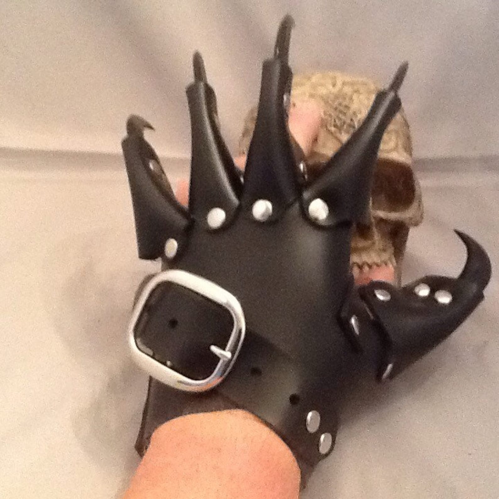 Black Dragon Claw Gauntlets / Gloves With Black Claws & Thumb - Etsy