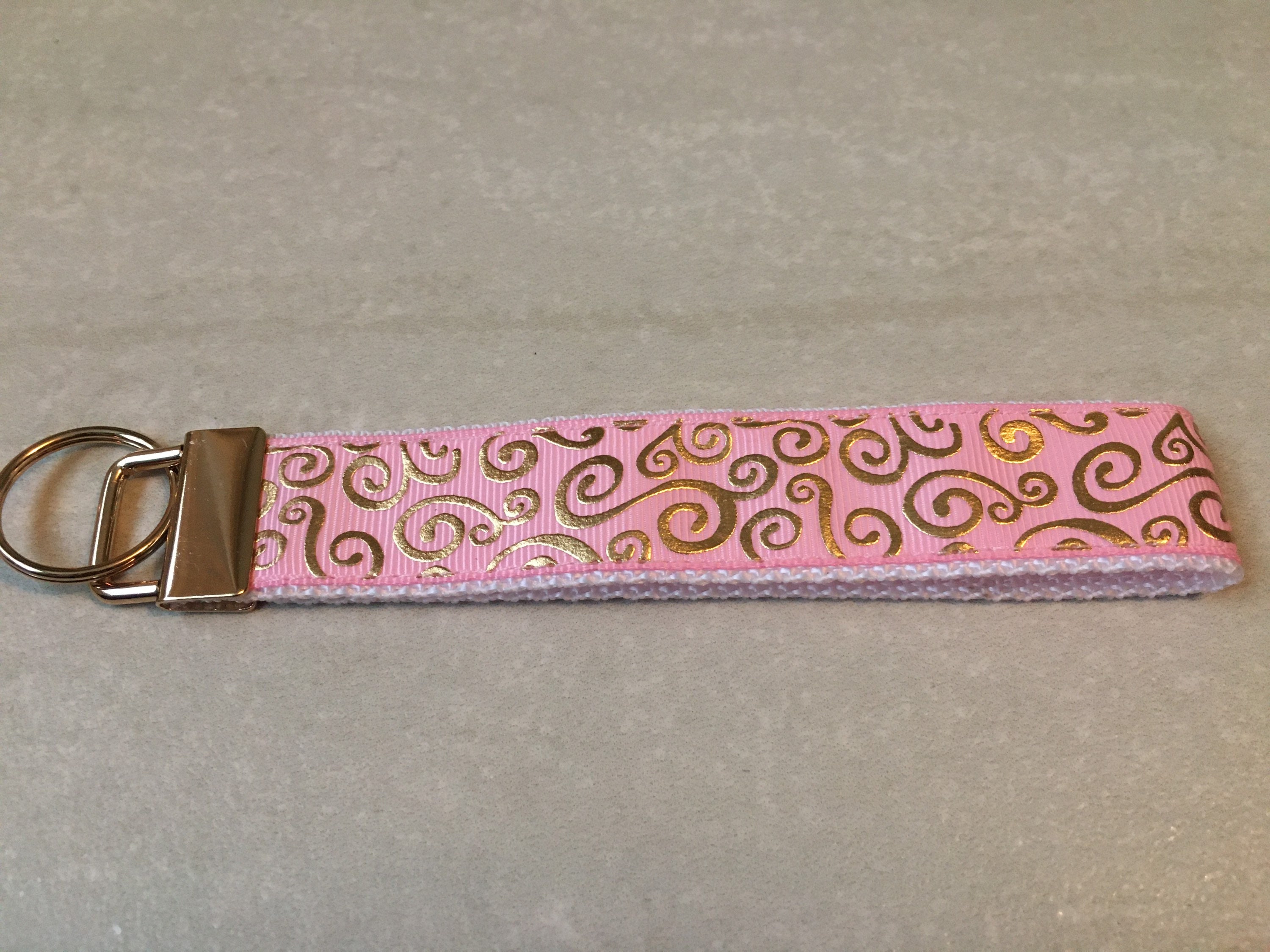 Pink Key Ring Wristlet/Keychain/Key Fob - Etsy.de