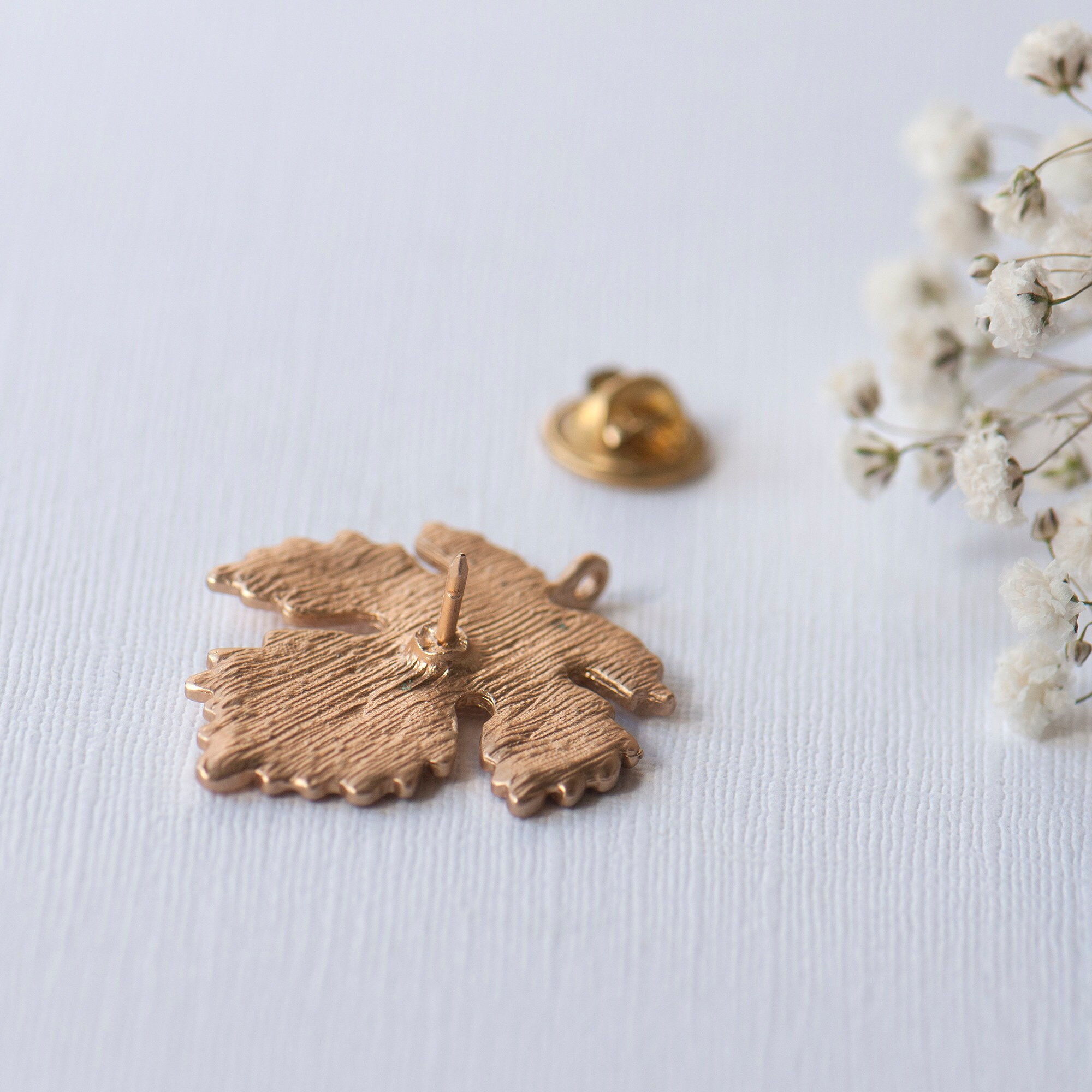 Leaf Pin Maple Leaf Pin Badge Lapel Pin Leaf Gold Leaf Pin - Etsy UK