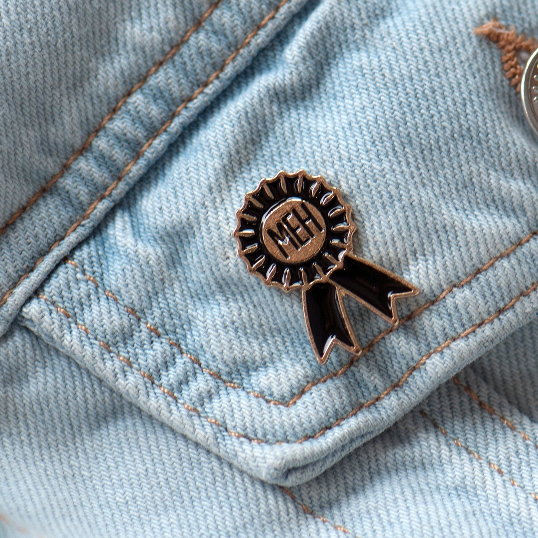 Meh Enamel Pin Rosette Enamel Pin Award Pin Black & Gold - Etsy