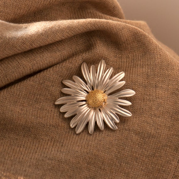 Large Daisy Brooch Statement Flower Brooch Daisy Lapel - Etsy