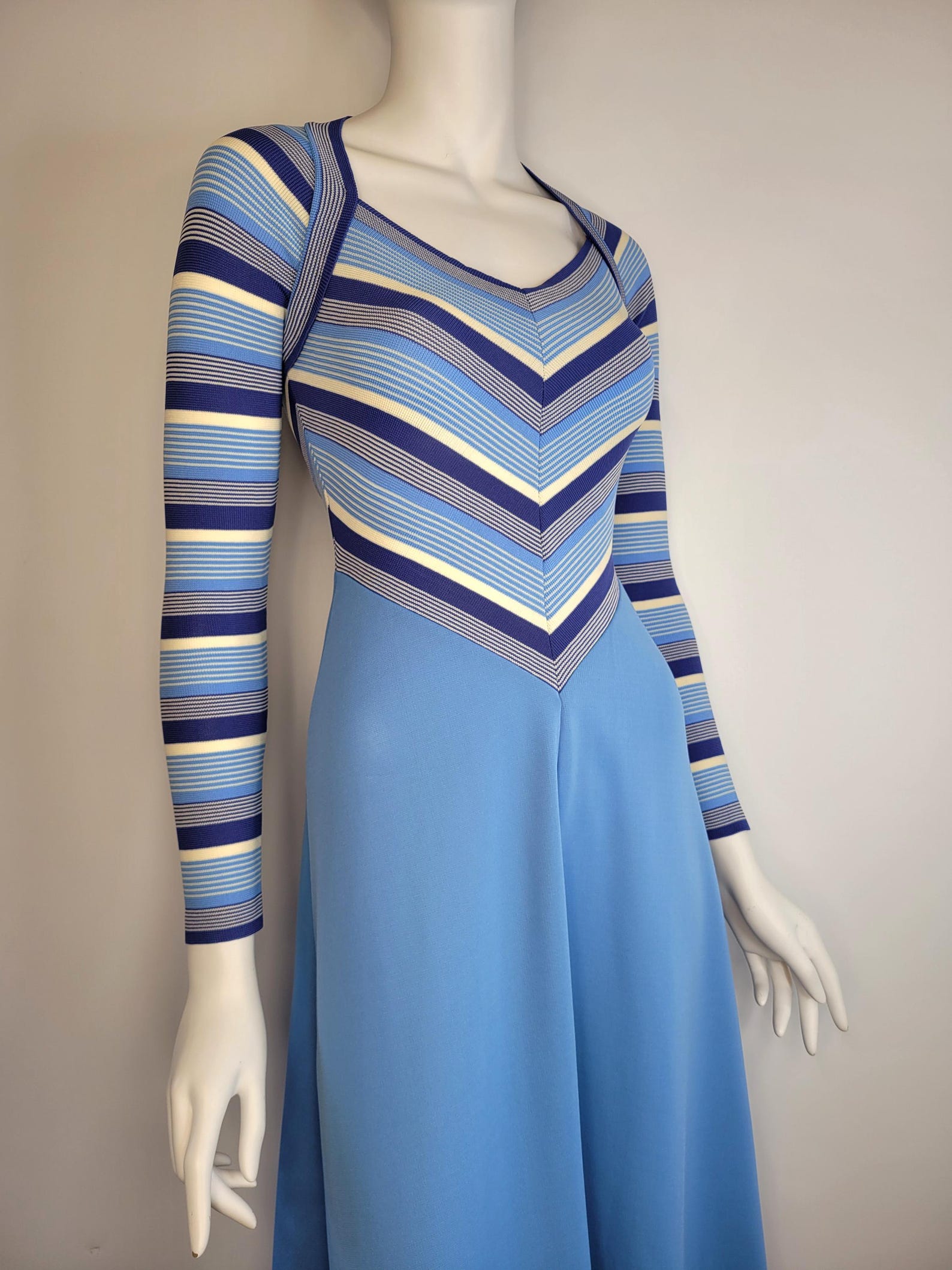Vintage 1970s Open Back Chevron Knit Dress by Giamo Knits, Size S-M 26 ...