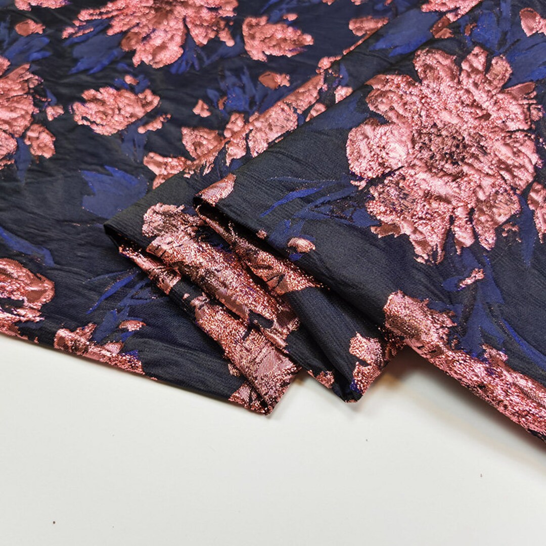 Elegant Gold Line Floral Brocade Clothing Fabric High Grate Relief ...