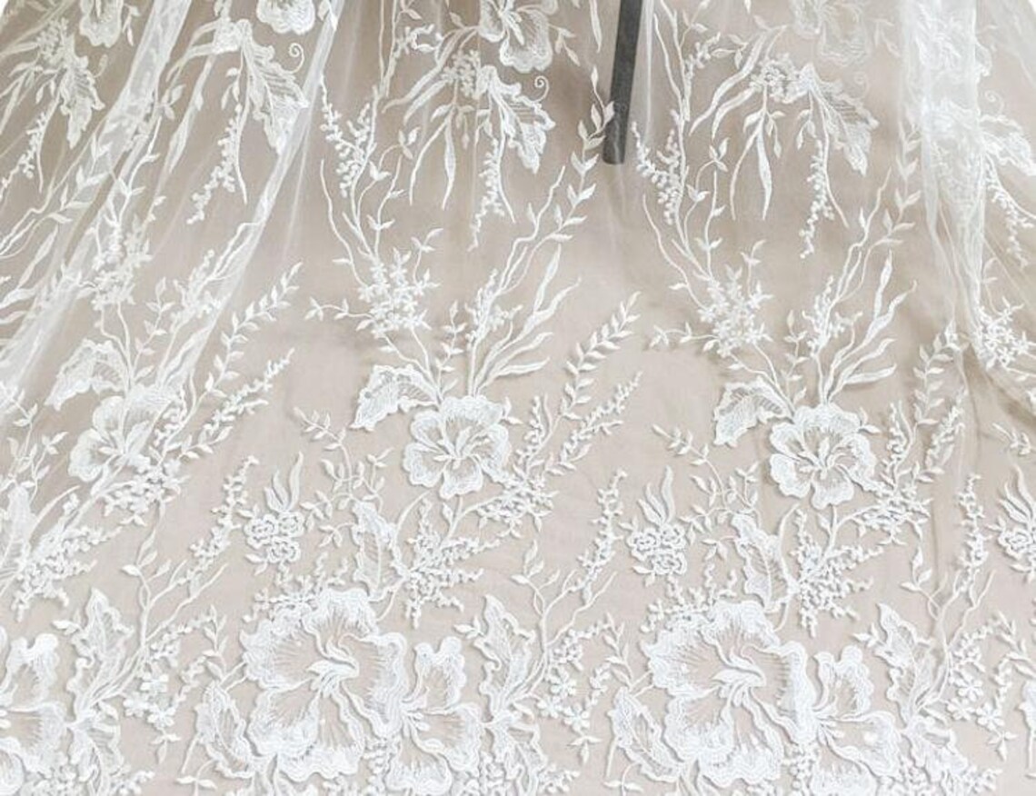1 Yard White Luxurious Solid Floral Embroidered Lace Fabric | Etsy