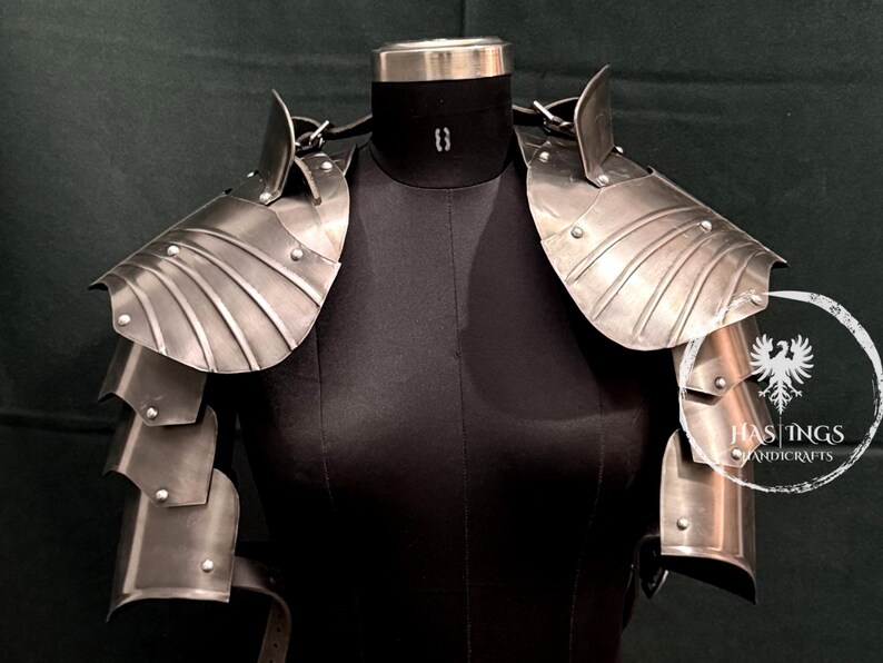 Medieval Dark Knight Pauldrons Armor/steel Pauldrons of the Iron ...