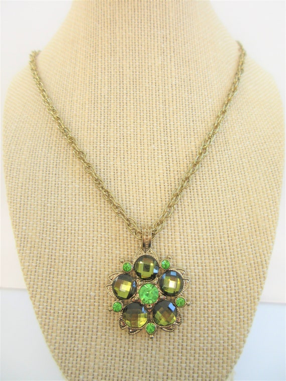1928 Vintage Green Crystal Flower Medallion Pendant N… - Gem