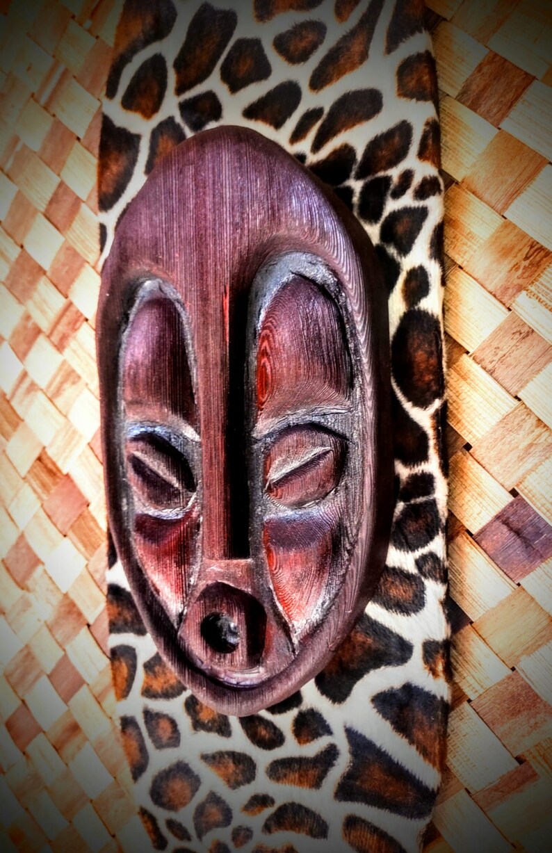 African Style Giraffe Shield Tiki Mask. Larch Wood. Unique Piece by ...