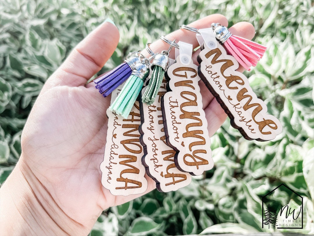 Personalized Mom Grandma Keychain, Grandchildren Name Keychain, Gifts ...
