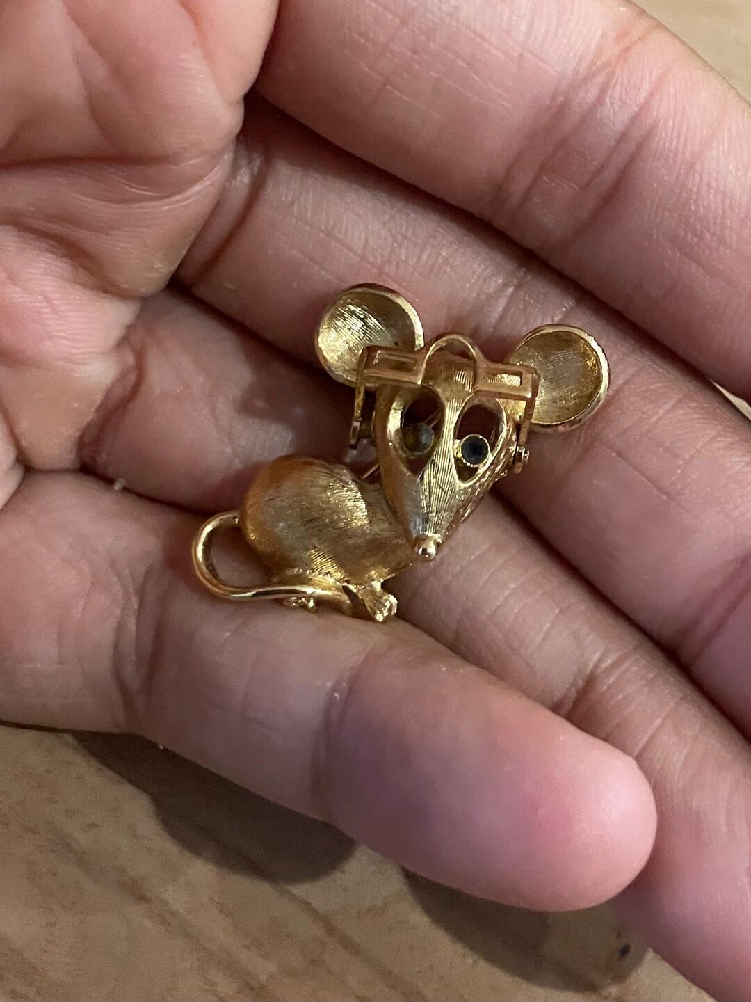Vintage Avon Mouse Pin Gold Tone.#3006sb.free Shipping!!! - Etsy