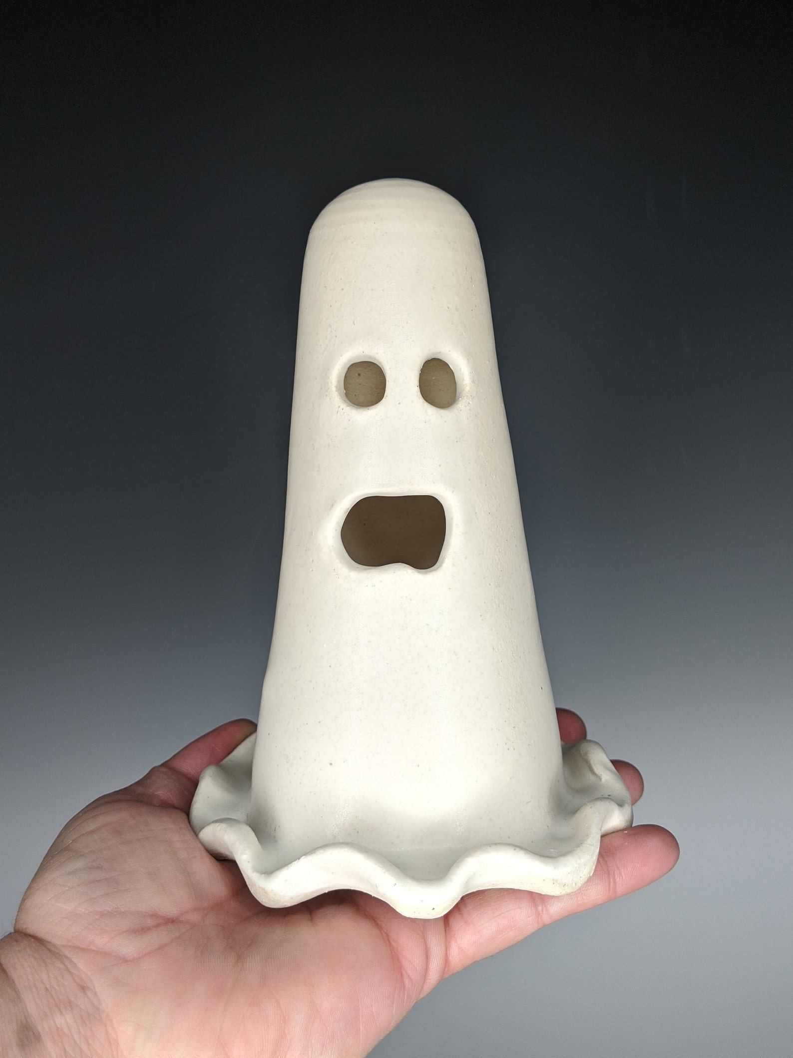White Ceramic Ghost Luminary Poterie faite à la main | Etsy