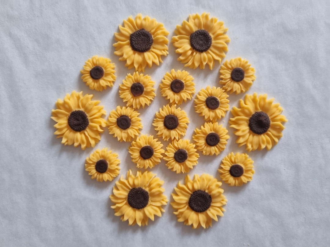18 Sunflowers - Edible Sugar Cake Decorations / Toppers - Etsy