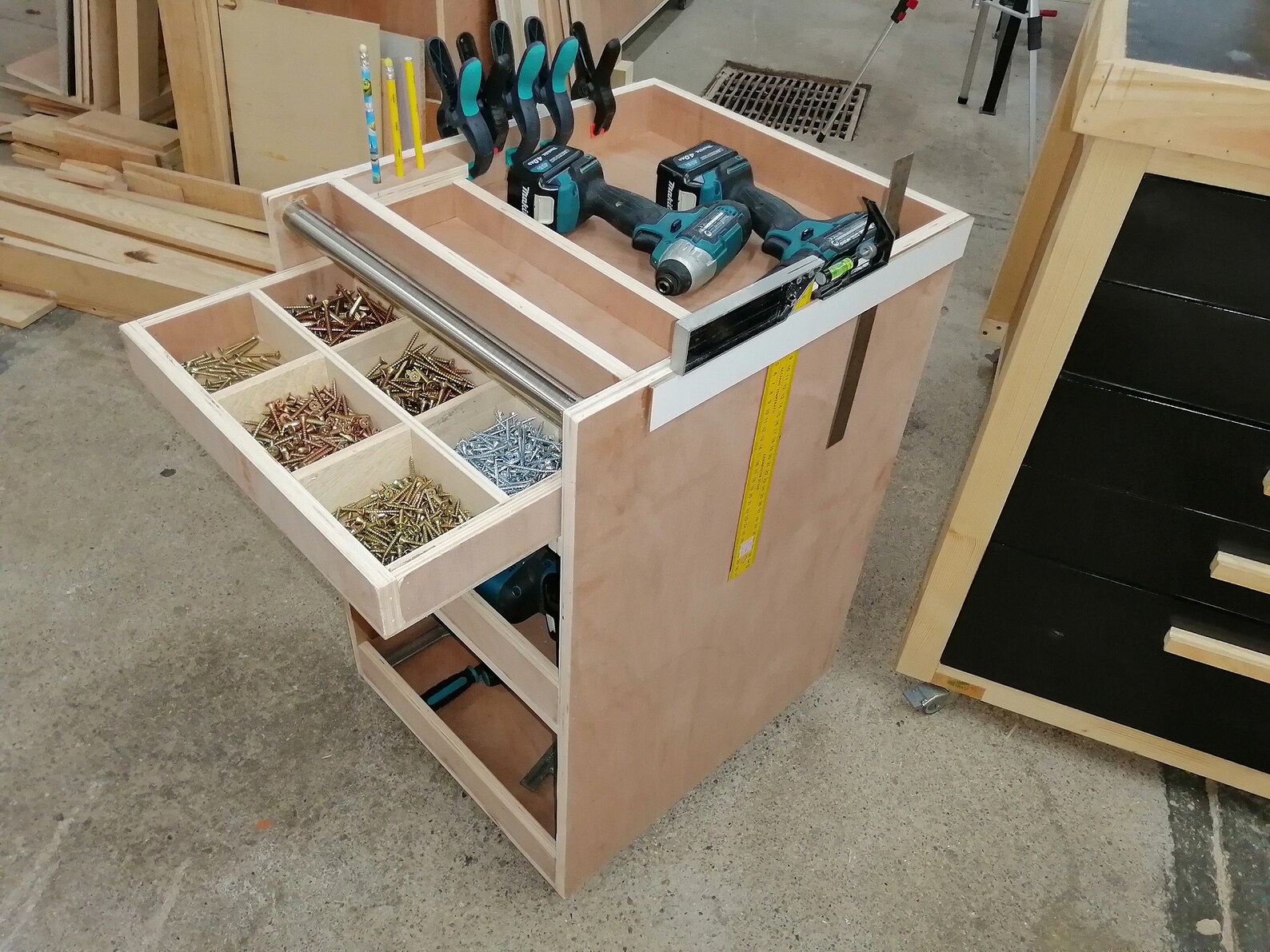 Plans and Measurements Sideboard Tool Cart - Etsy