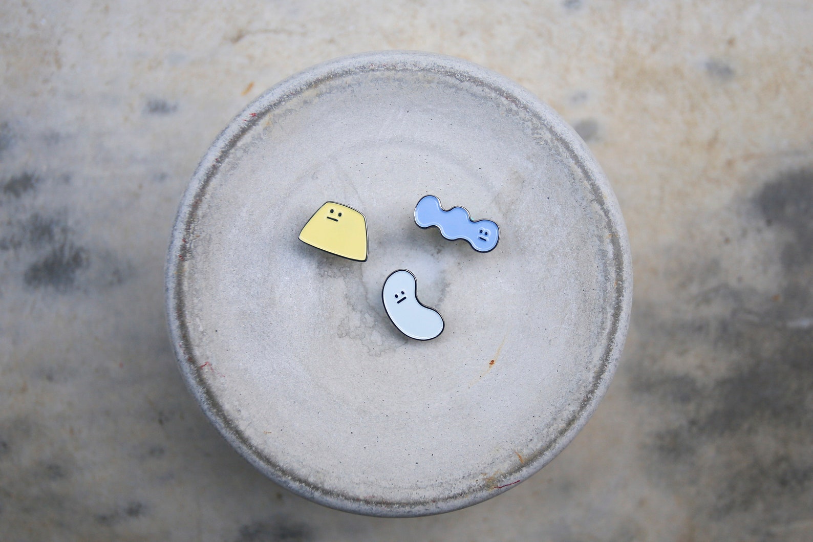 Trapez Enamel Pin - Etsy