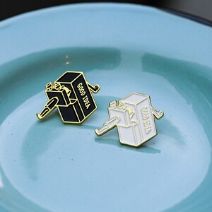 Good Idea (white) Enamel Pin - Etsy