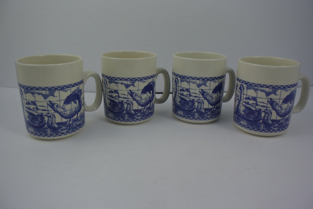 Set of 4 Vintage Churchill Farm Animals Mugs, Blue & White Churchill ...