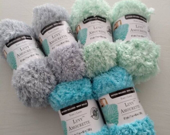Luvy Yarn by Loops & Threads Luvy Amourette Jumbo Yarn, Turquoise, Mint ...
