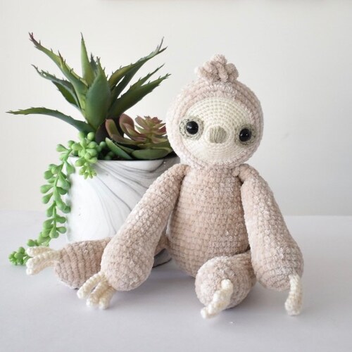 Crochet PATTERN: Samantha the Big Sloth english/french - Etsy