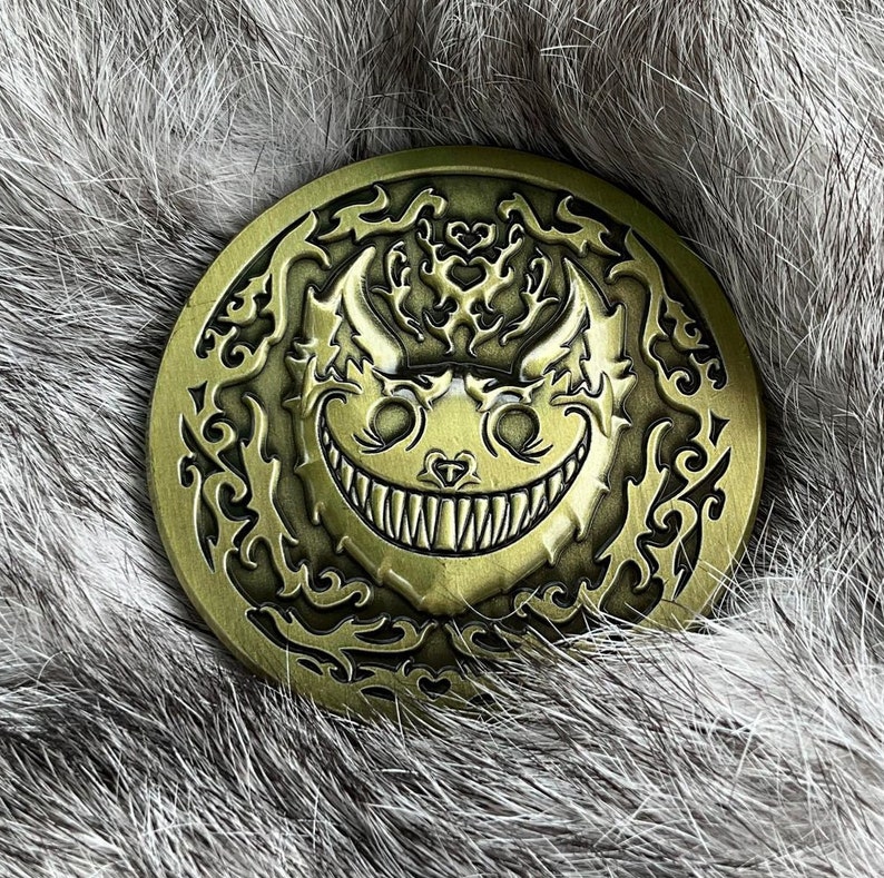 Alice in Wonderland Large Coin Set Creepy Eldritch Tentacle Cheshire ...