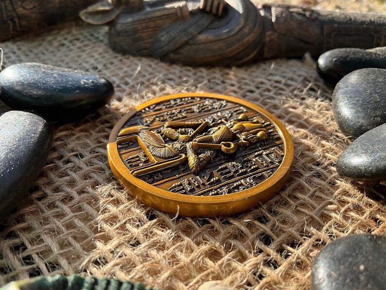 Nyarlathotep Egyptian Coin HP Lovecraft Cthulhu Mythos EDC Coin Cosmic ...