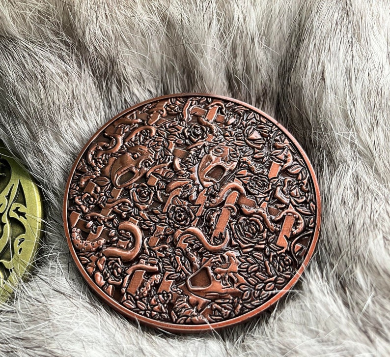 Alice in Wonderland Large Coin Set Creepy Eldritch Tentacle Cheshire ...