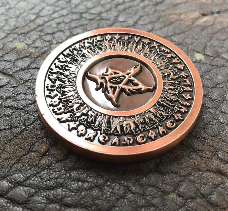 Cthulhu Challenge Coin Eldritch Horror Collecting HP Lovecraft ...