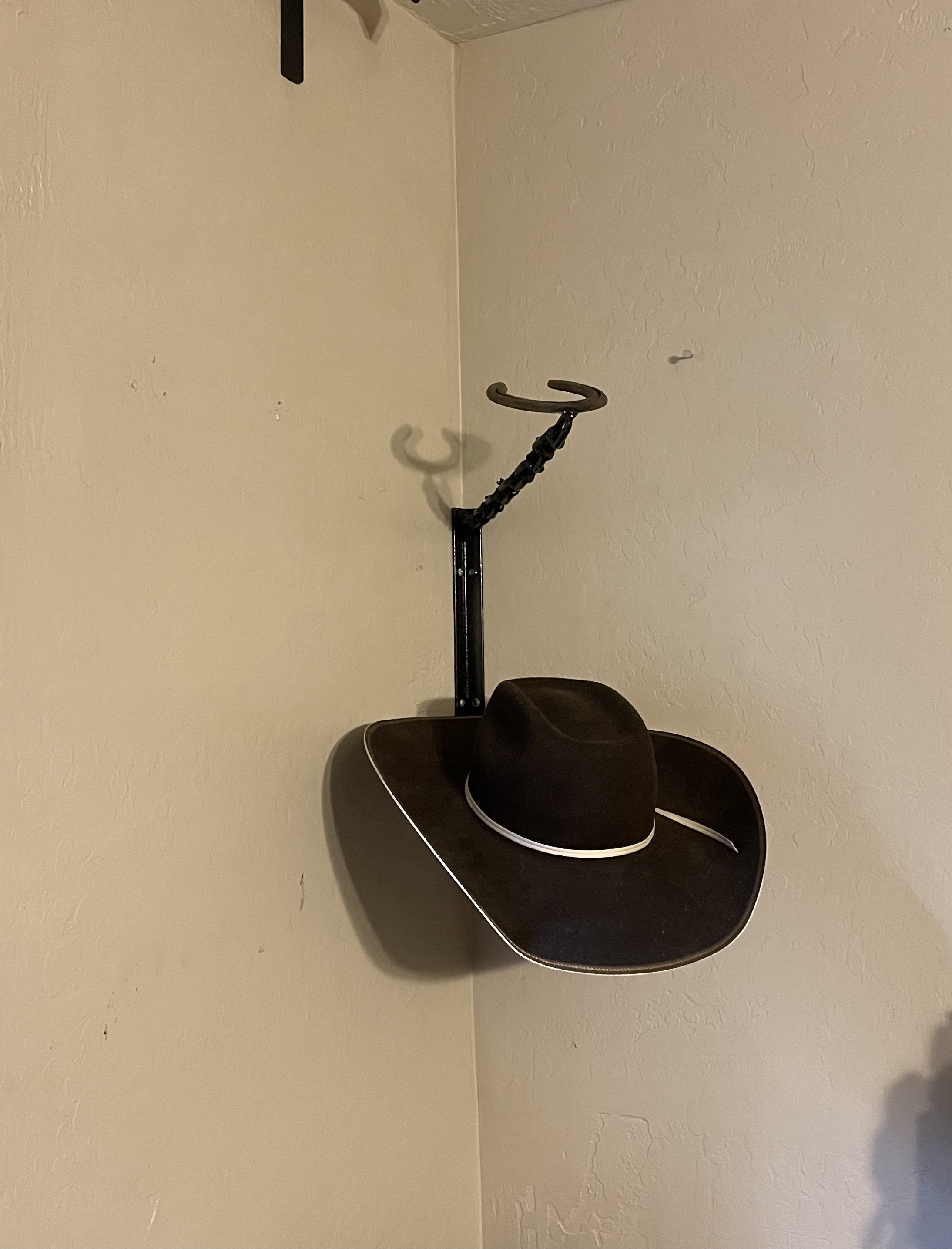 Horseshoe Corner Hat Rack - Etsy