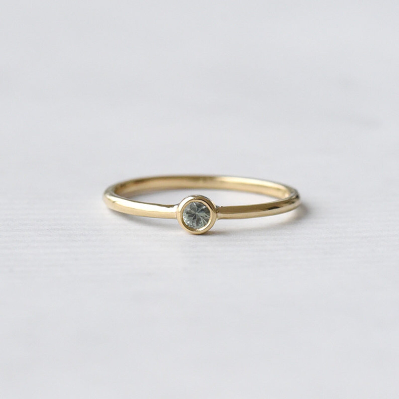 Green Sapphire Minimalist Solid Gold Ring Stacking 14k Gold - Etsy