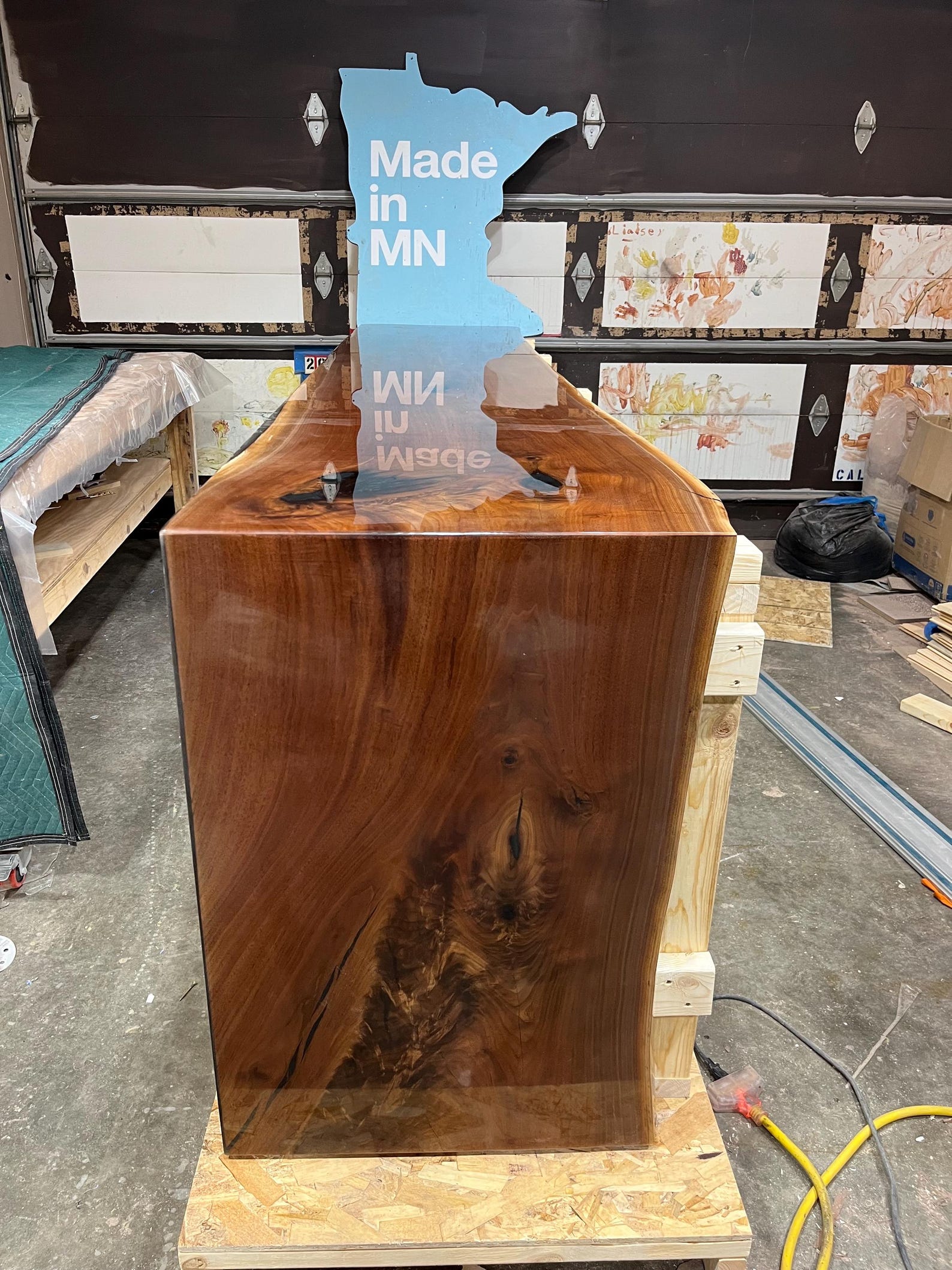 Walnut Cascade – Custom Live Edge Waterfall Countertops - Etsy