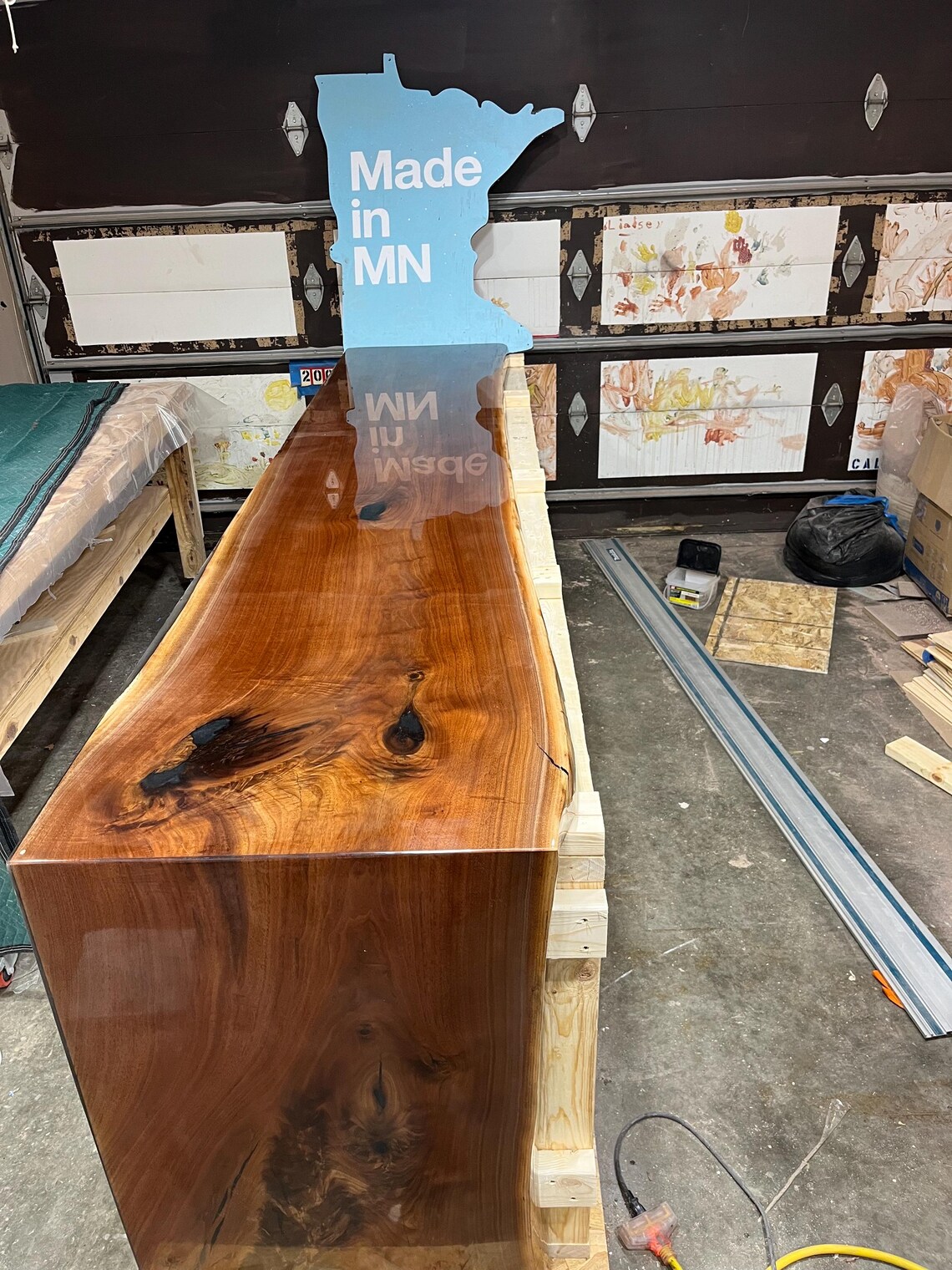 Walnut Cascade – Custom Live Edge Waterfall Countertops - Etsy