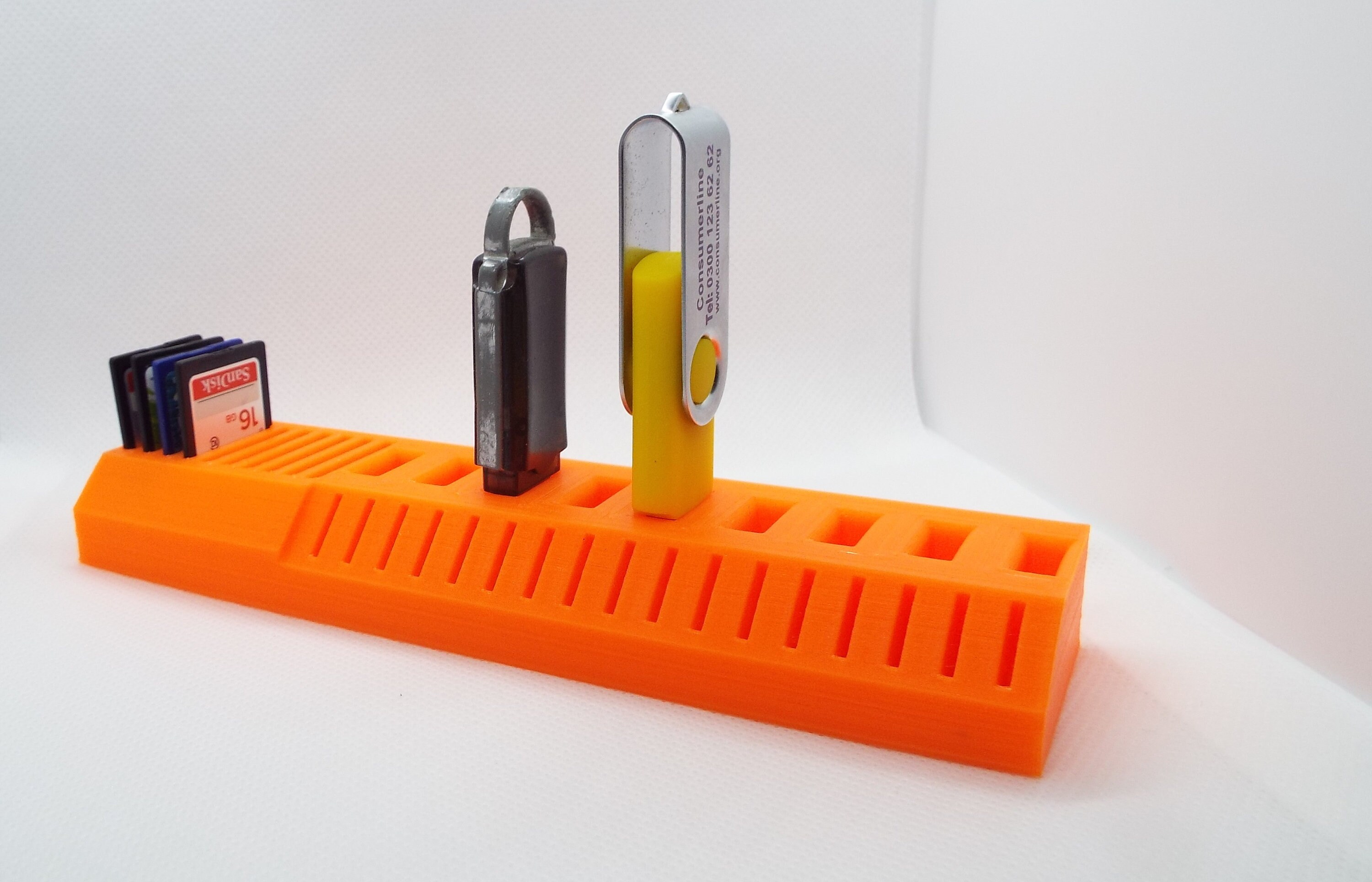 3D Printed USB Flash Drive, SD and Micro SD Card Holder Desk Tidy and ...