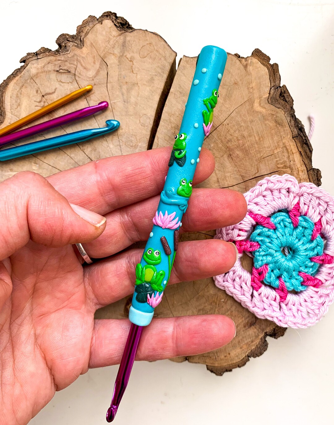 Little Frogs Crochet Hook, Frogs Polymer Clay Hook, Frog Design, Funny ...