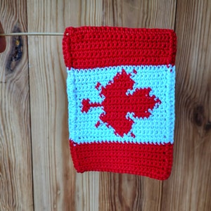 Canadian Flag Crochet Pattern: Maple Leaf Mug Rug (PDF Pattern) - Etsy