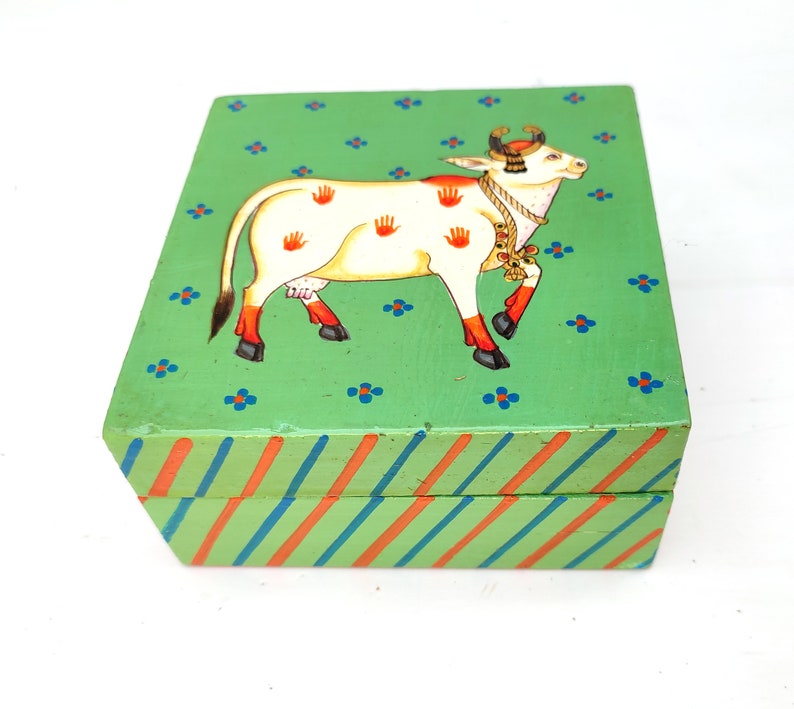 Hand Painted Cow on Wooden Box Painted Storage Box Cow - Etsy